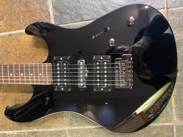 B-STOCK - Electric Guitars