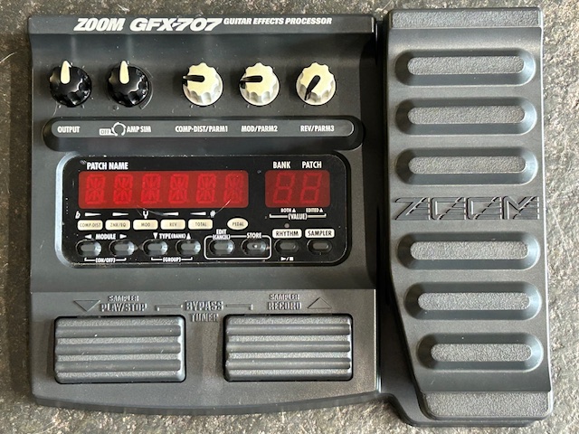 COM Zoom GFX707