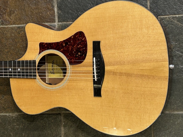 Eastman AC122 1CE DLX