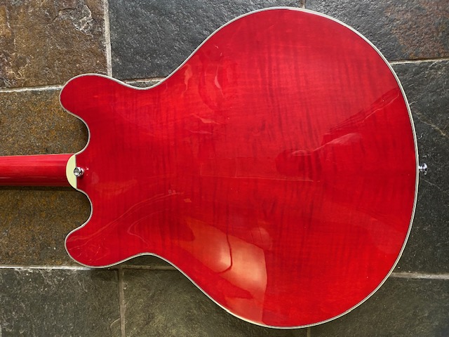 Eastman T486B Red