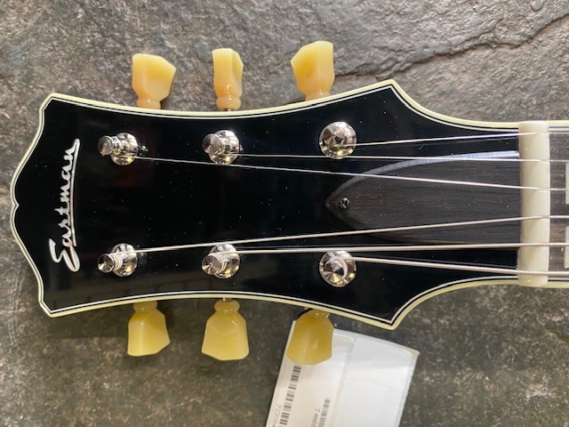 Eastman T486B Red