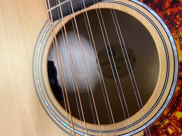 Guild F2512E Maple 12 String Electro