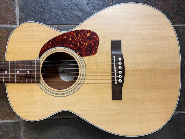 Guild M240E Electro Natural (inc Bag)