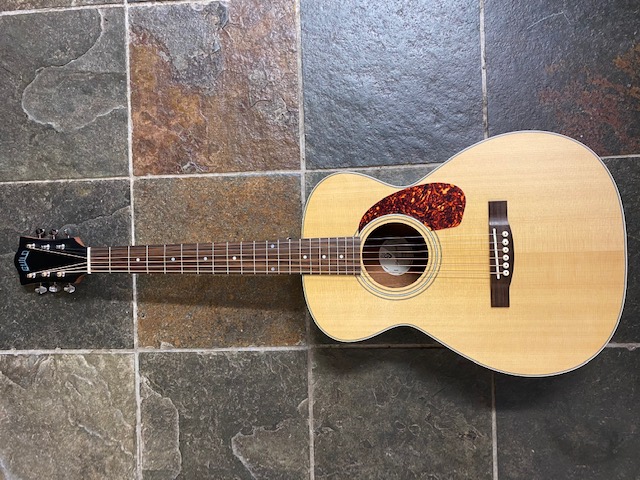 Guild M240E Electro Natural (inc Bag)