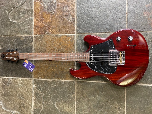 Shergold Masquerader SM02SD Thru Cherry